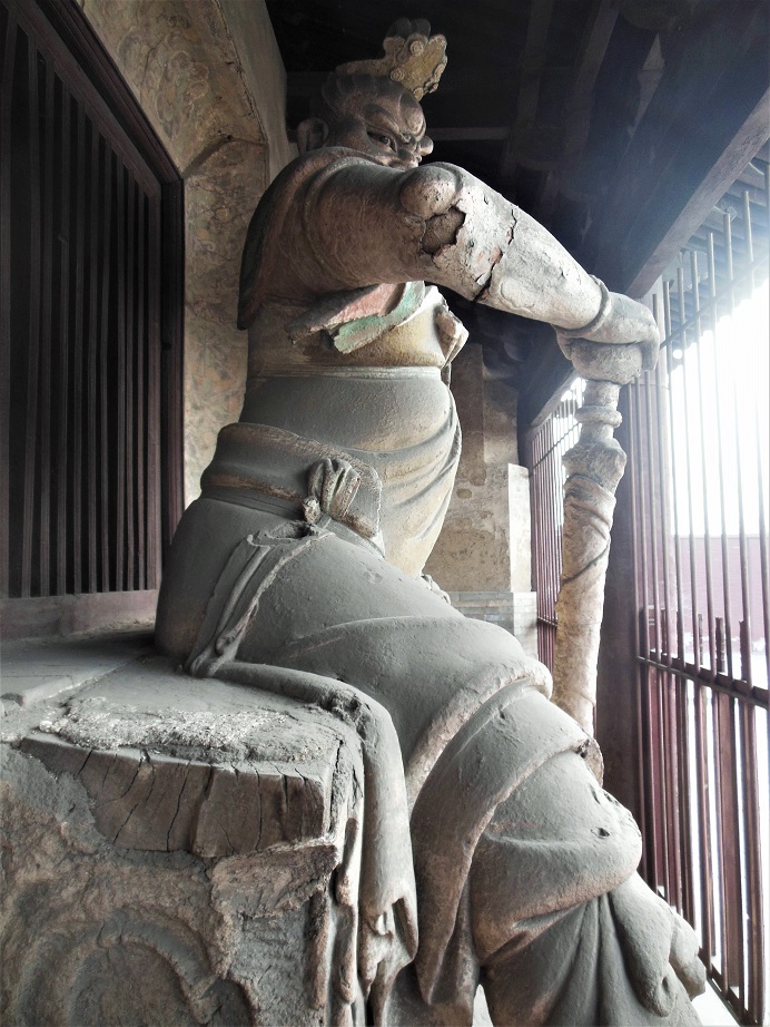 The gods at Shuanglin temple are caged panthers | Picnic at the Cathedral